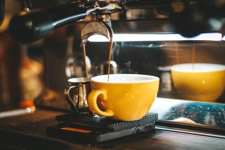 Qual a melhor cafeteira delonghi - Café Miro